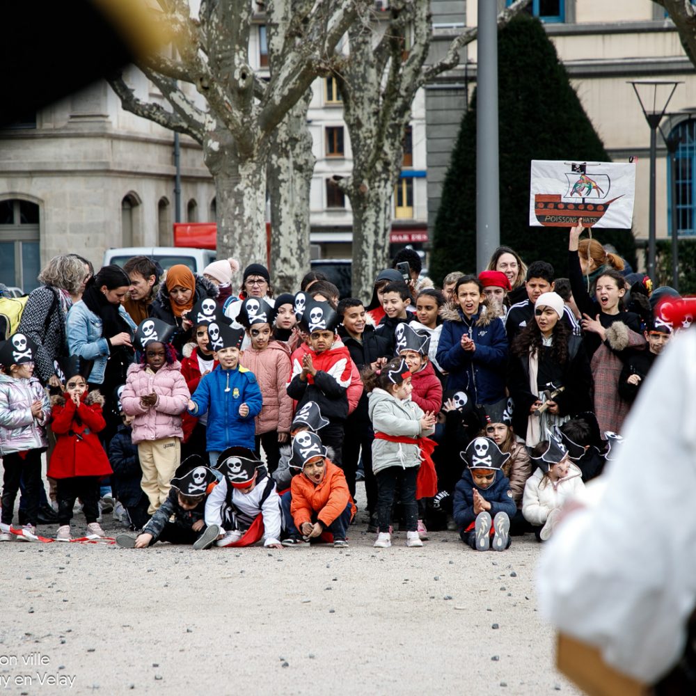 Carnaval des enfants – école les Arcs-en-Ciel – Communauté d'Agglomération du Puy-en-Velay ...